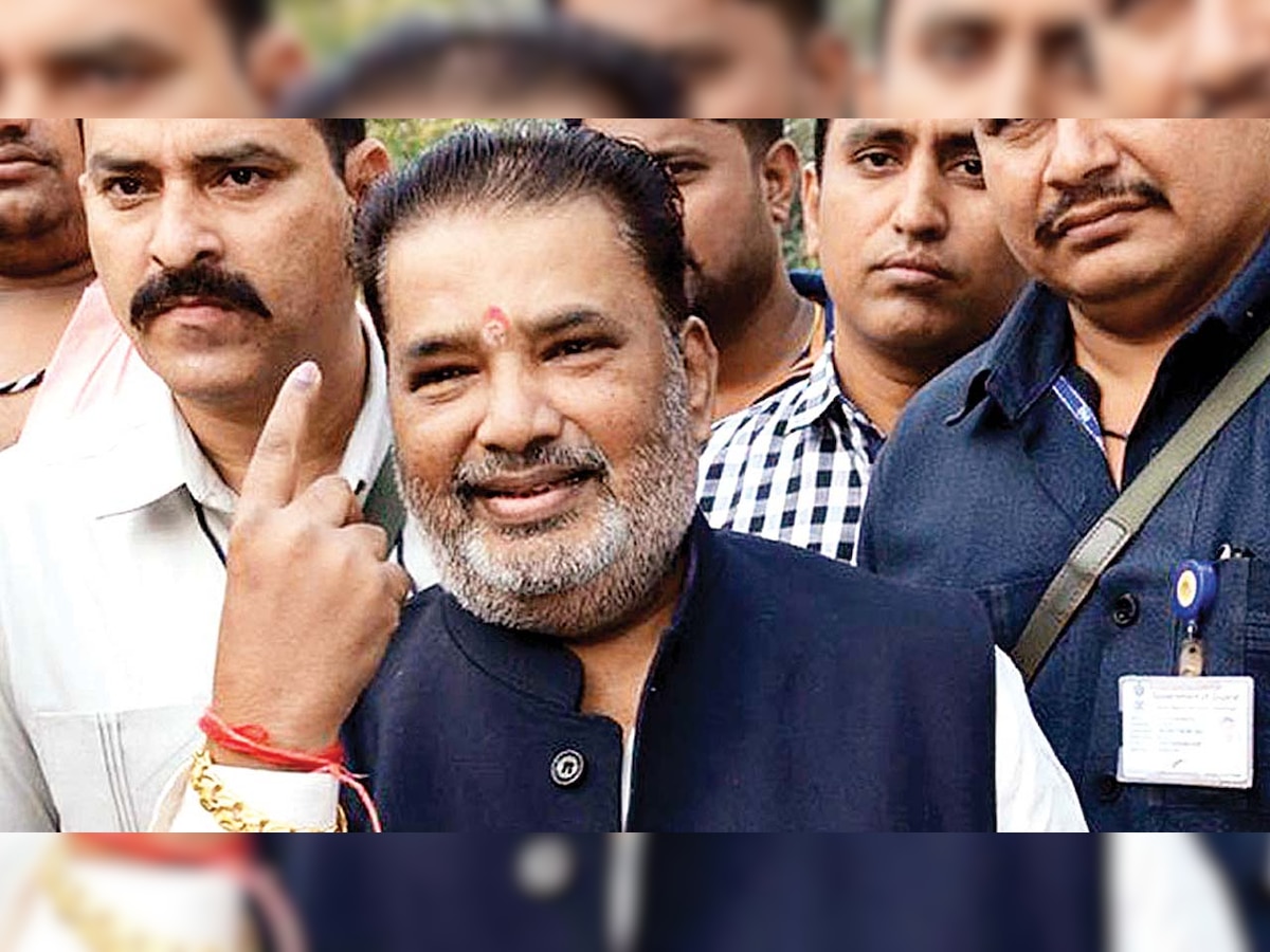 Five new MLAs take oath, Parshottam Solanki only one left