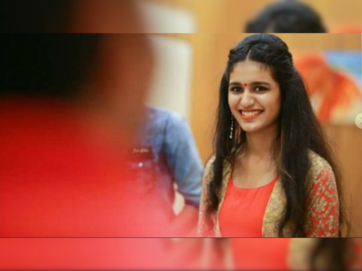 Internet sensation Priya Prakash Varrier goes to mall with her family ...