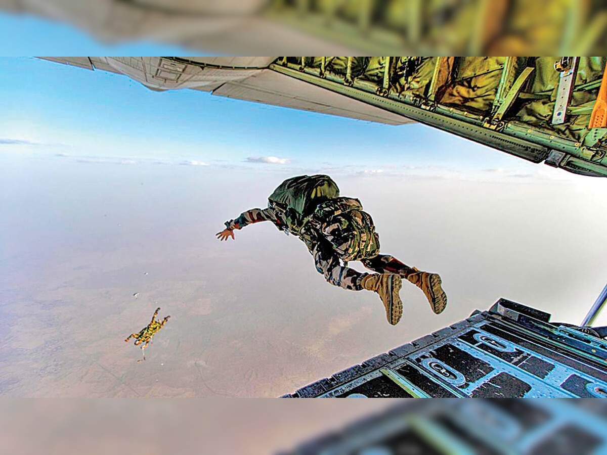 560 Army parachuters join IAF's big wargames exercise