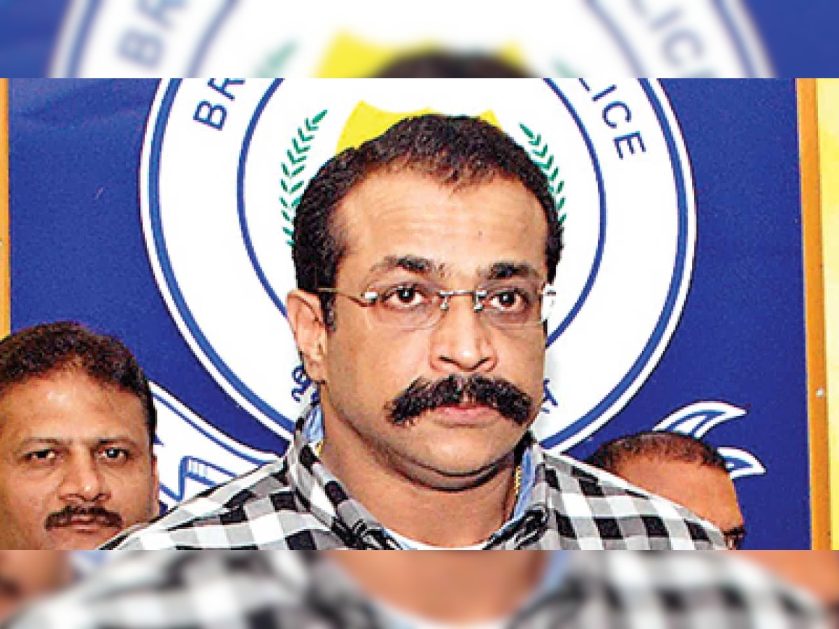 Former Maharashtra ATS chief Himanshu Roy commits suicide at Mumbai ...