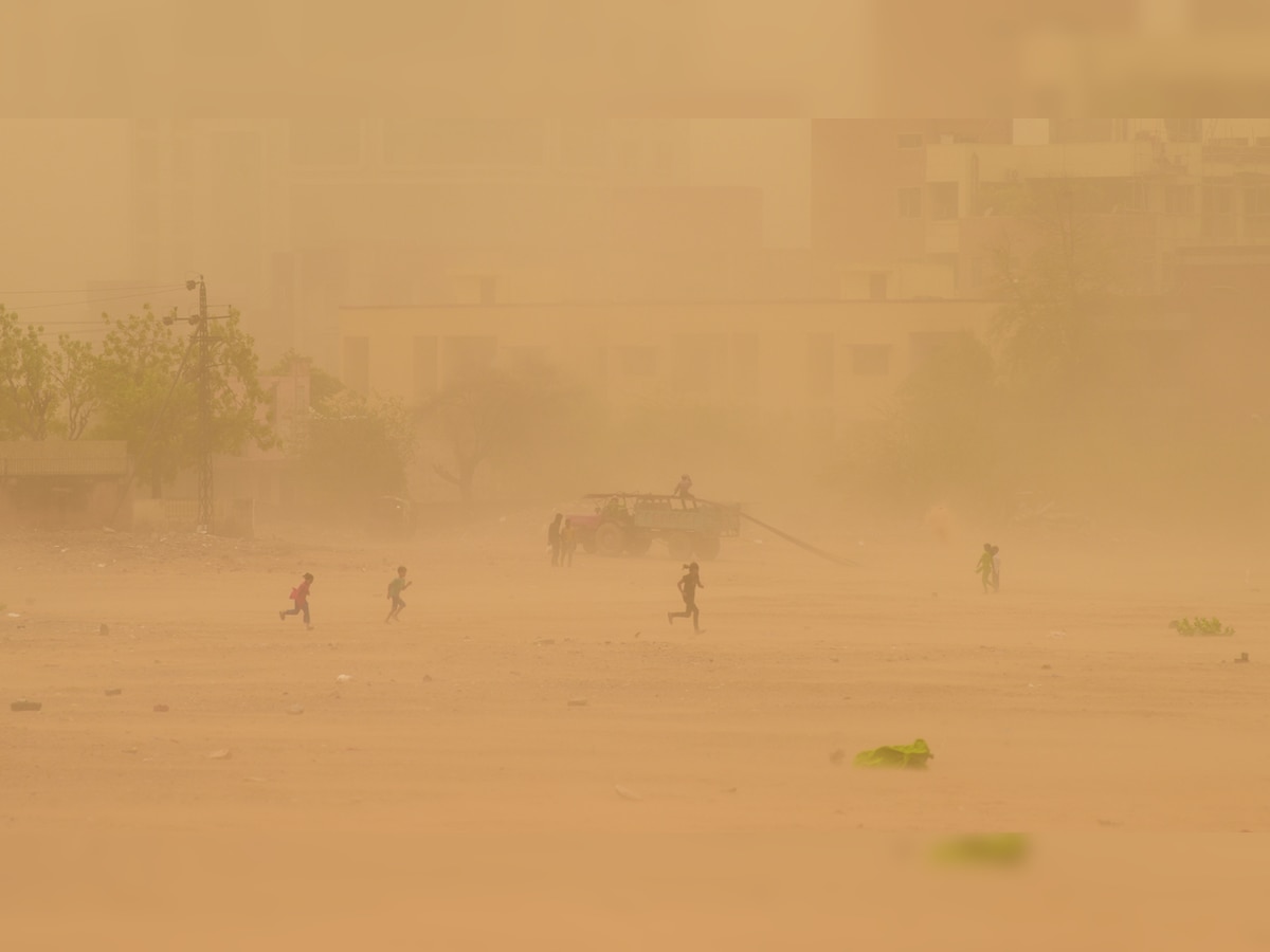 Sweaty noon, Dusty evening across the Rajasthan