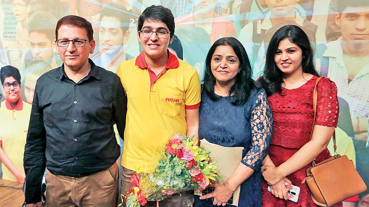 National Capital topper Kalash Gupta 3rd in IIT-JEE; Delhi zone 1st National Capital topper Kalash Gupta 3rd in IIT-JEE; Delhi zone 1st