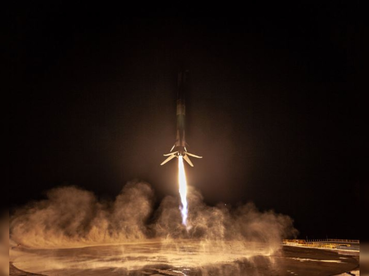 SpaceX Falcon 9 rocket carrying Argentinian satellite takes off ...