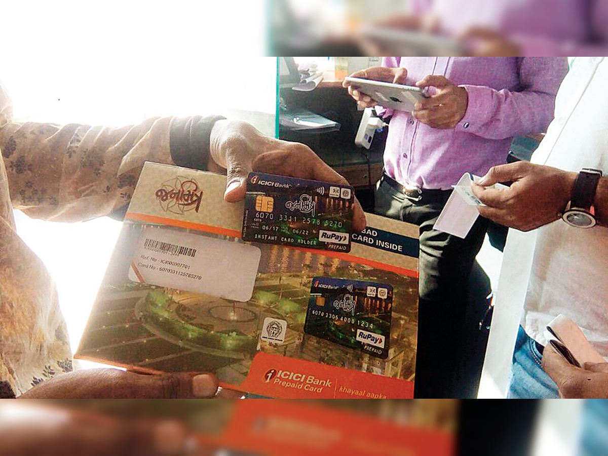 Ahmedabad: Janmitra cards free for one more month