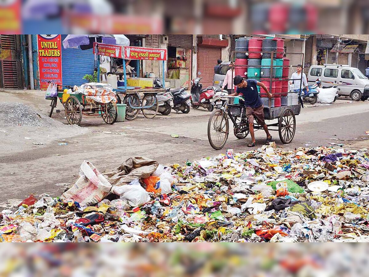 AMC to buy 300 vehicles to lift garbage, will punish litterers