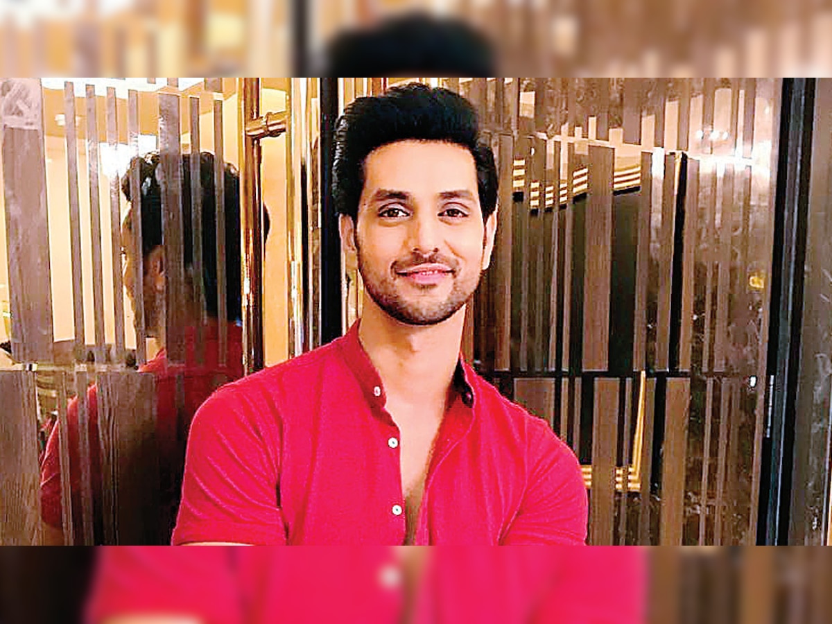 I want to travel all over the globe, for which I need money: Shakti Arora