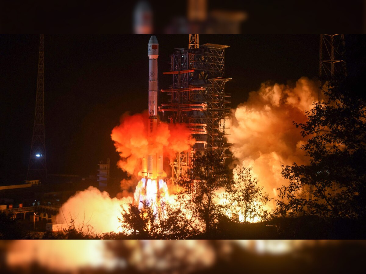 Chinese probe lands on dark side of the moon