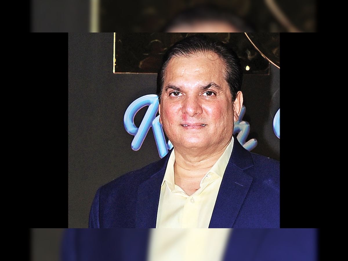 Lalit Pandit ropes in eight singers for a song