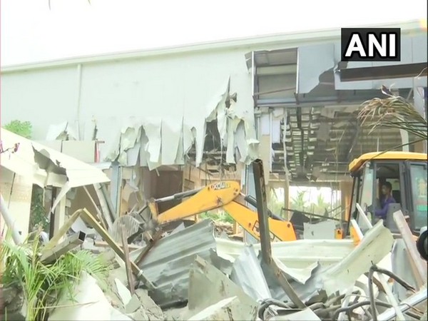 Demolition of 'Praja Vedika' underway in AP’s Amaravati