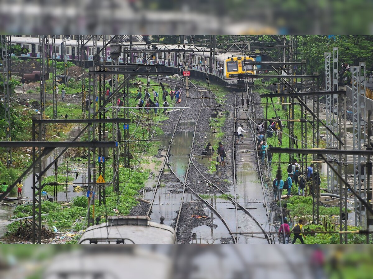 Mumbai Rains: Central Railway cancels 4 trains, diverts 15 due to ...