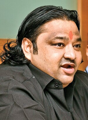 Rajneeti, In the age of hashtags