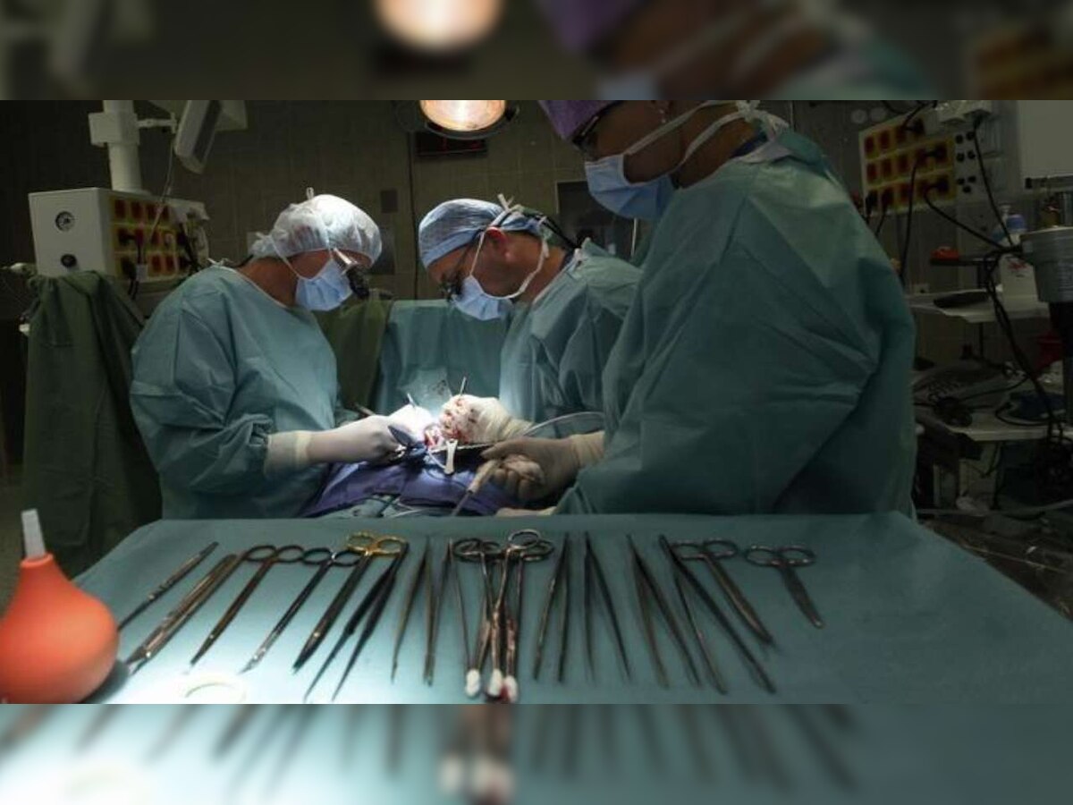 Doctors surgically remove 759 cysts from abdomen of 29-yr-old woman in ...