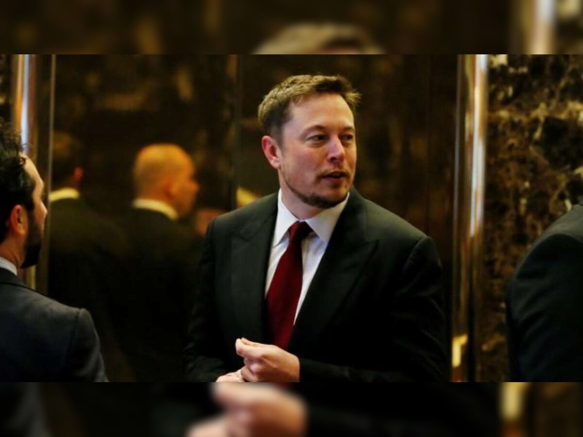 Elon Musk's Neuralink unveils pig with computer implant in brain ...