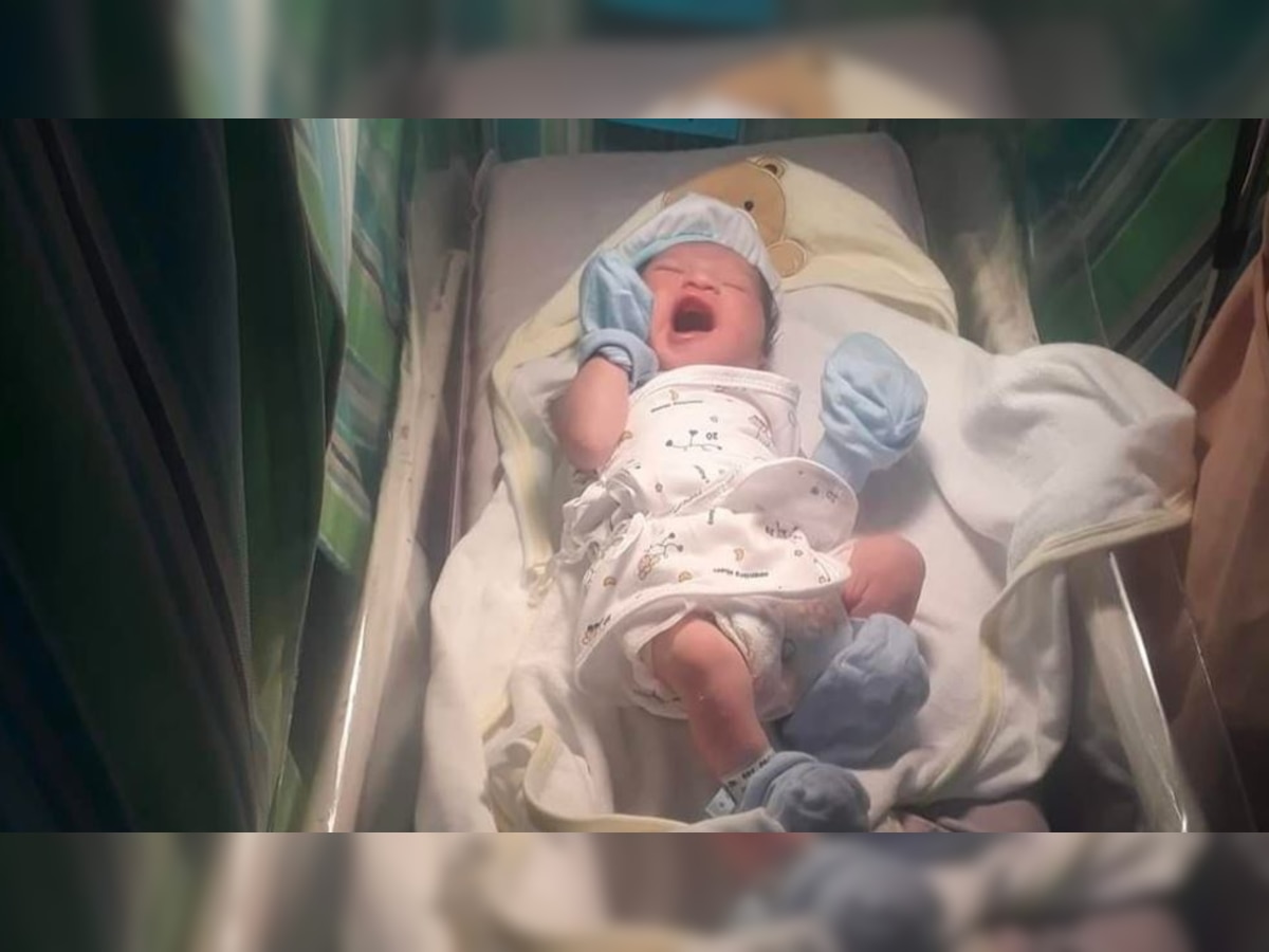 Designer names son HTML, goes viral on social media