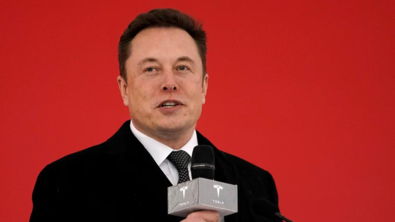 Elon Musk Asks Twitter If He Should Sell His Tesla Stocks Worth Usd 21