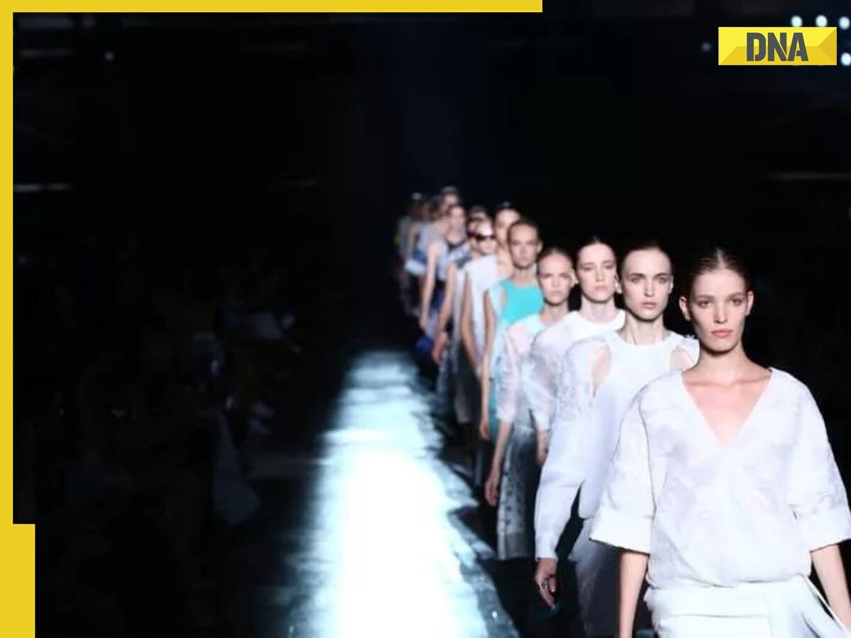 Here’s why supermodels never smile ever while walking the ramp