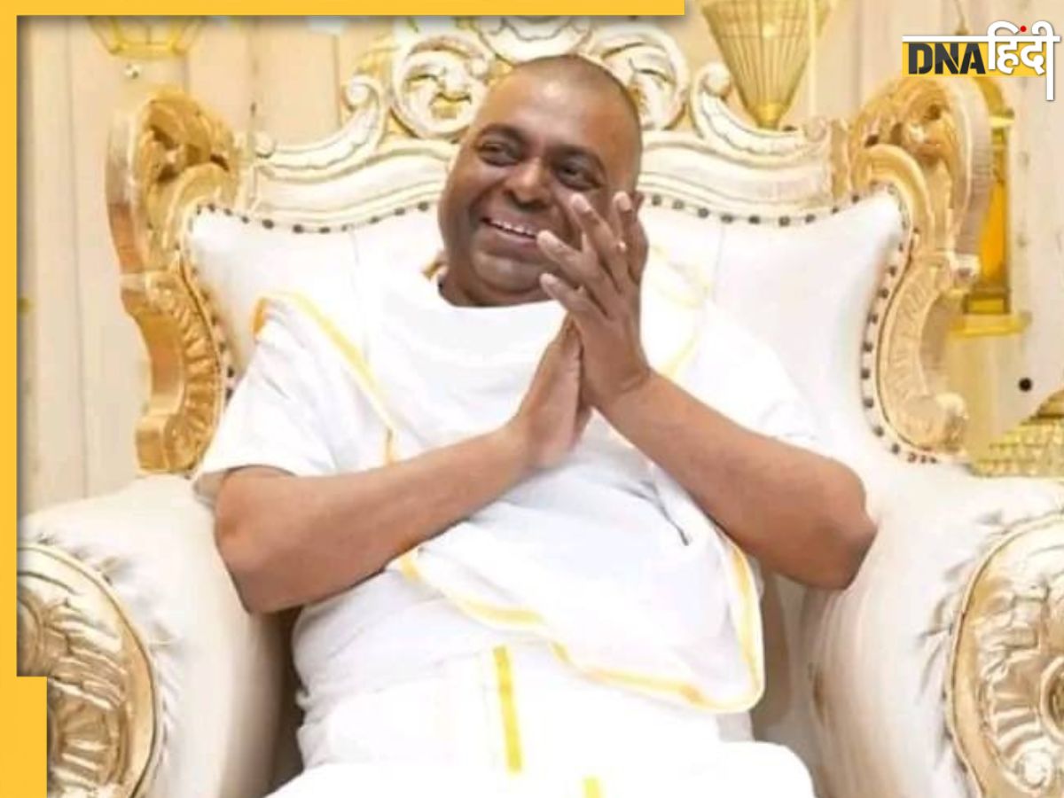 Karauli Ashram: करोड़ों की गाड़ी, सिक्योरिटी गार्ड्स का जत्था और भक्तों की भरमार, ऐसे निकलता है ...