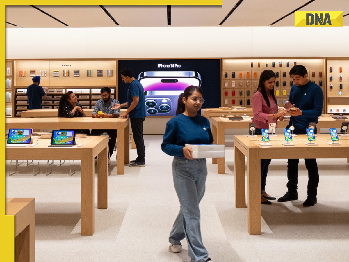 Apple Saket officially opens for public as CEO Tim Cook greets long ...