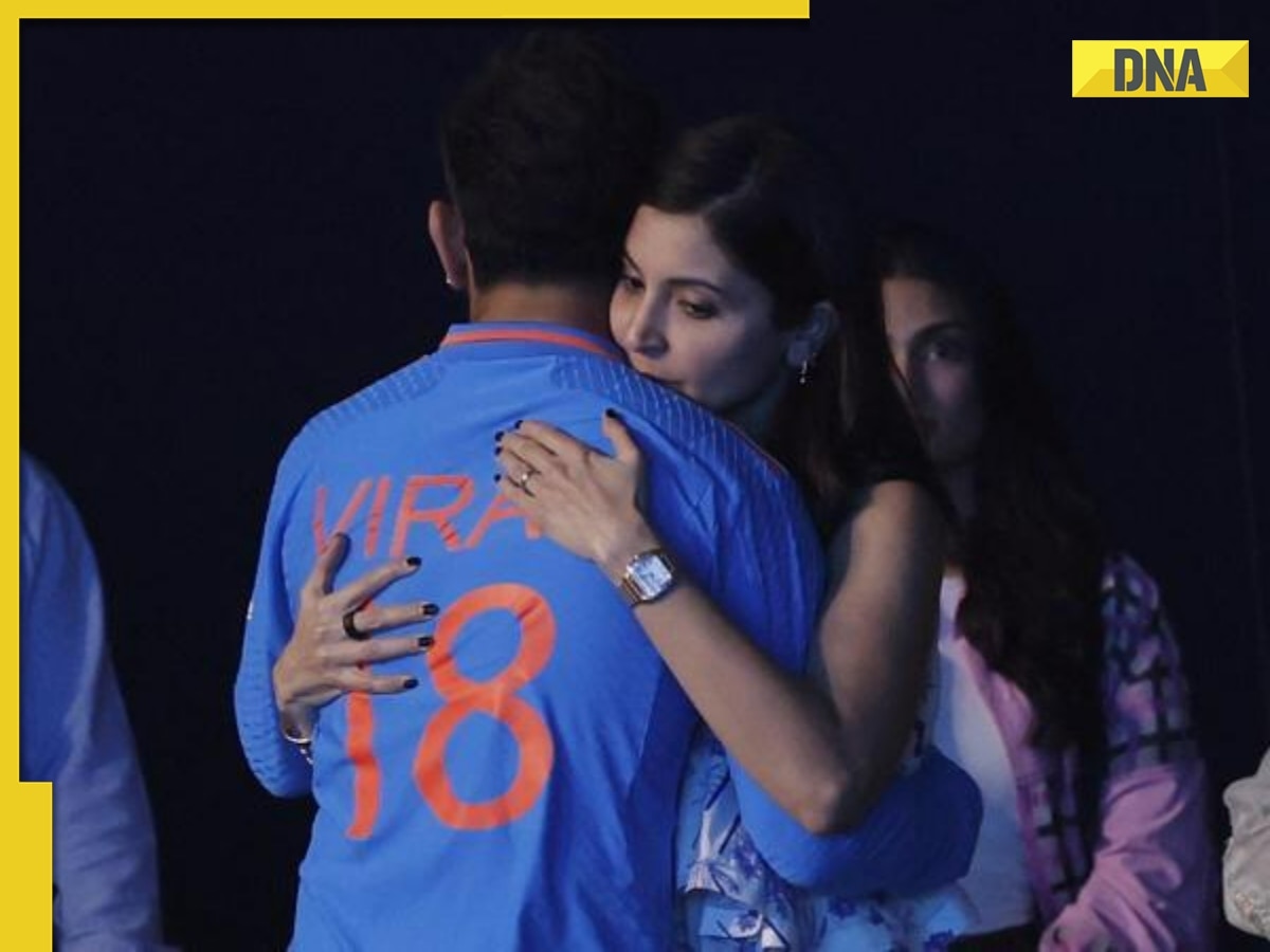 Viral picture: Anushka Sharma consoles heartbroken Virat Kohli with ...