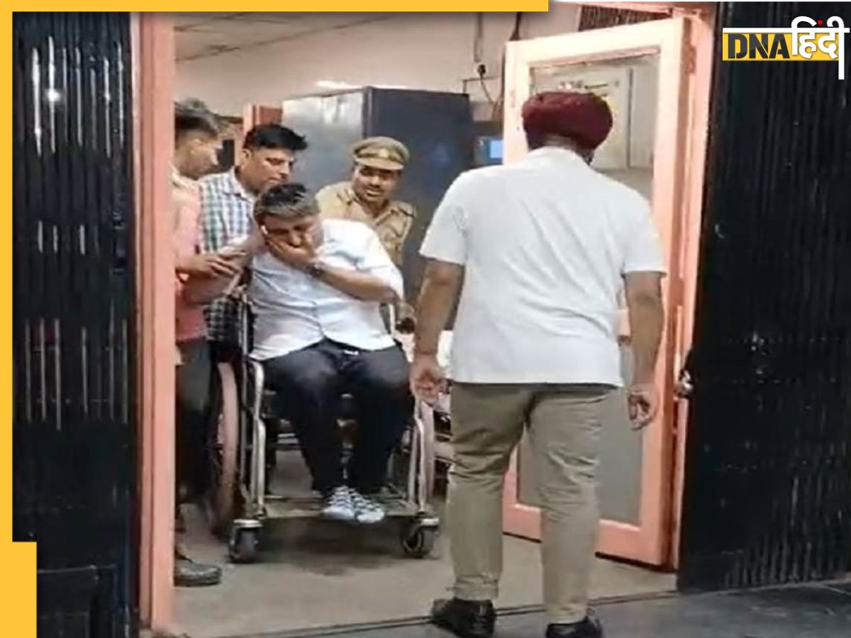 Lucknow News: इनकमटैक्स ऑफिस में जॉइंट कमिश्नर ने डिप्टी कमिश्नर को पीटा, IPS Raveena Tyagi के ...