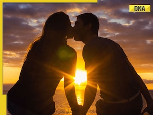 World’s first kiss was between THIS species, evolved 20 million years ...