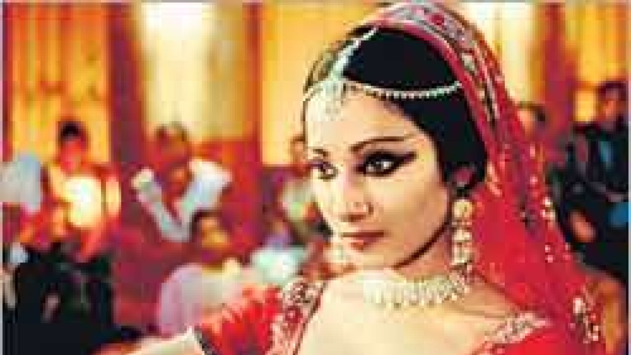 Bollywood is scared of intelligent actresses, says Tannishtha