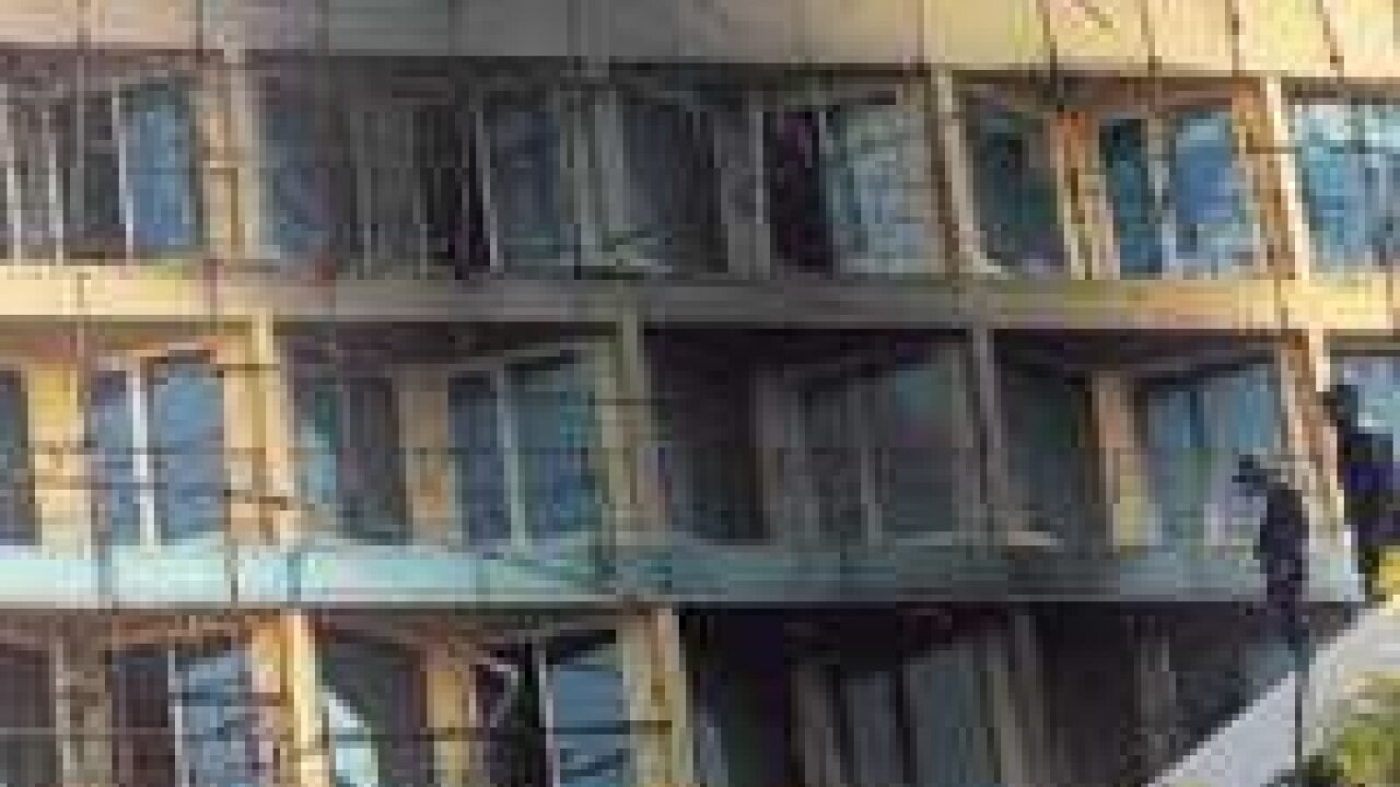 Fire breaks out at Holiday Inn