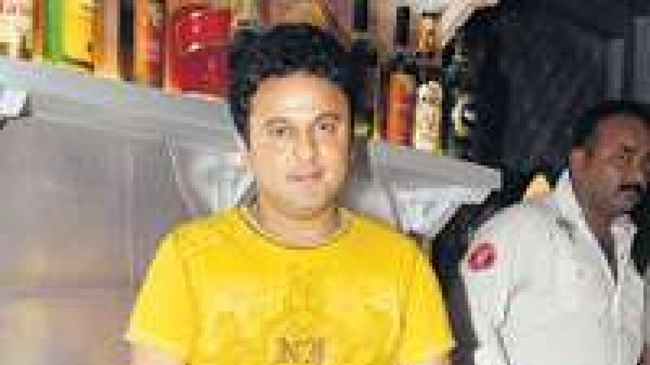 Ali gets hurt, thanks to Swapnil!