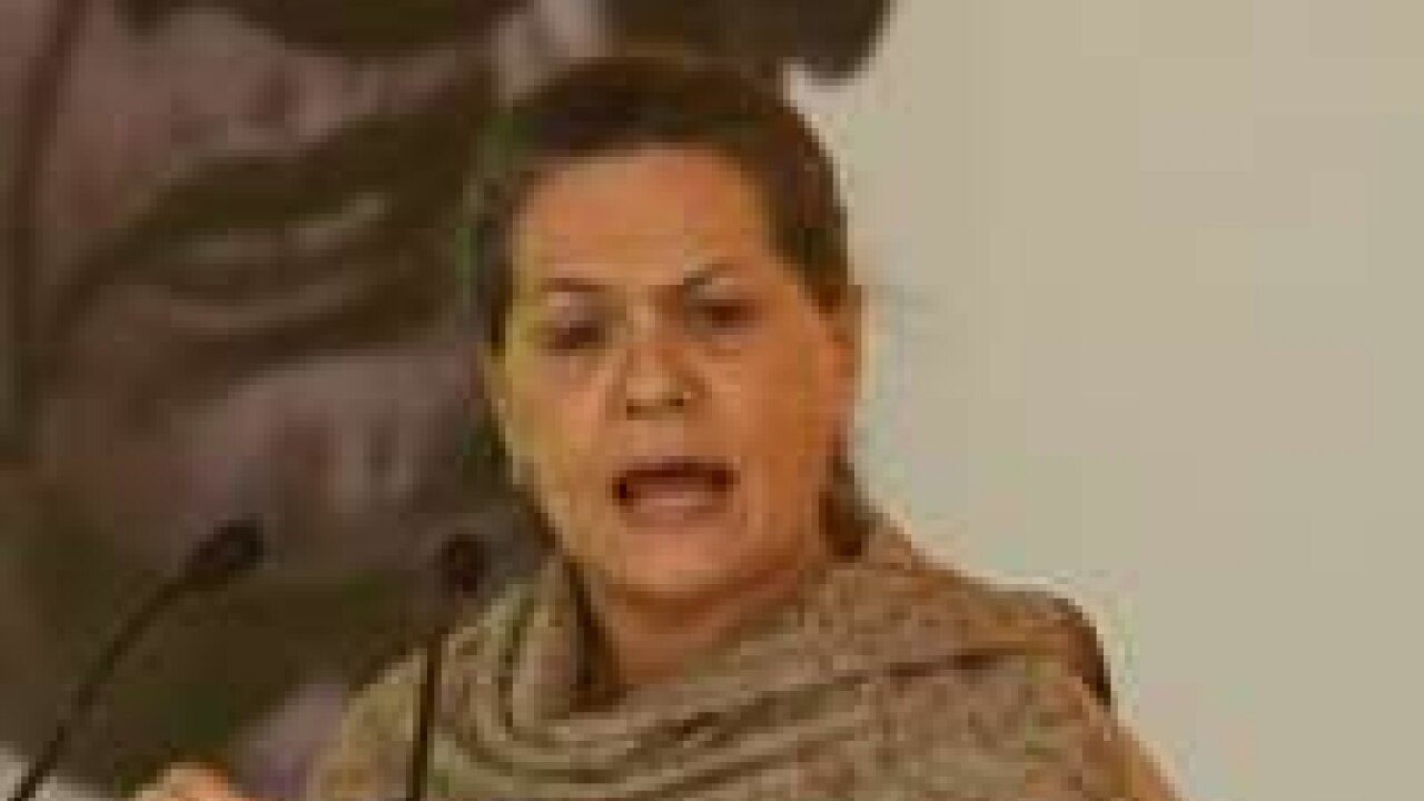 Manmohan Singh to be Congress' PM candidate: Sonia