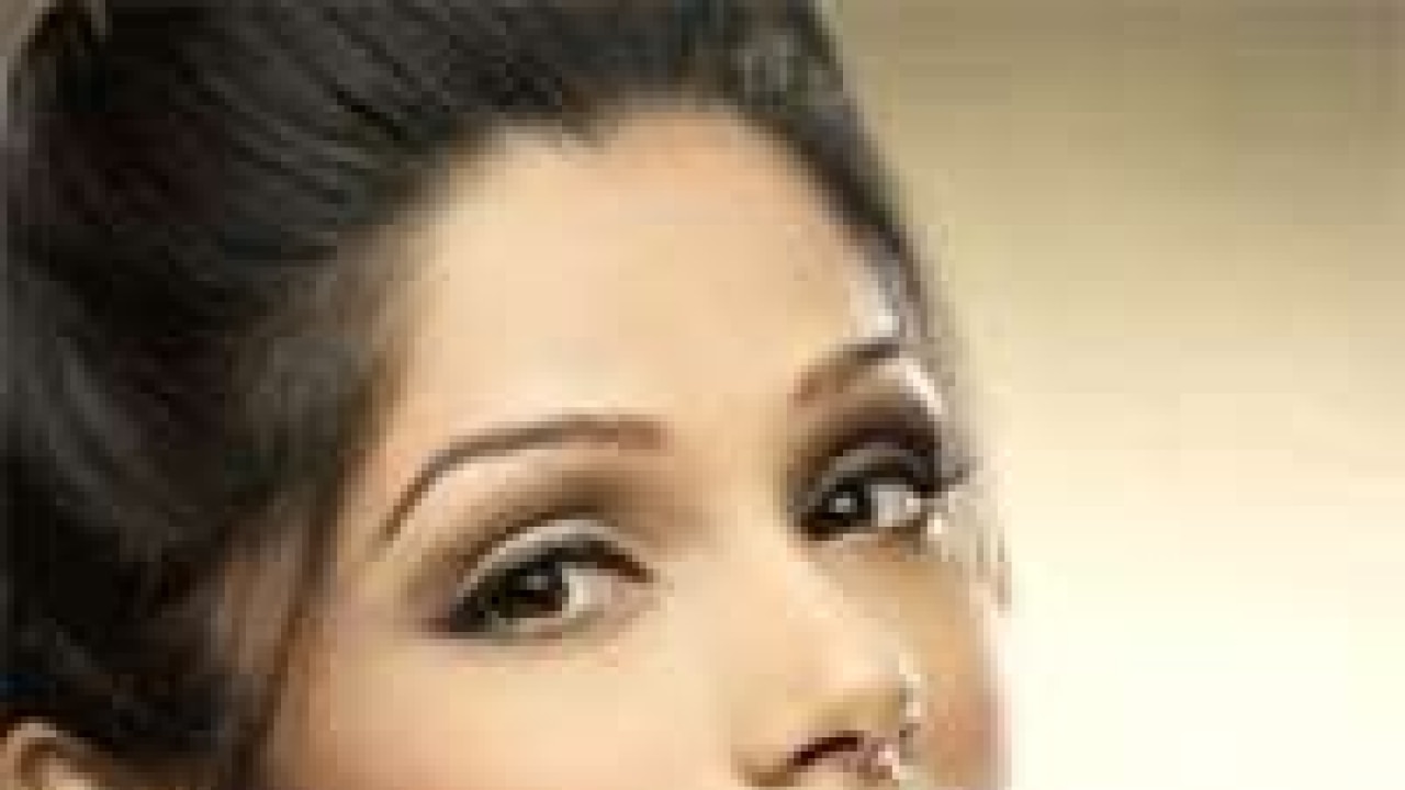 Freida Pinto tenth, Cheryl Cole tops World's Sexiest Woman poll