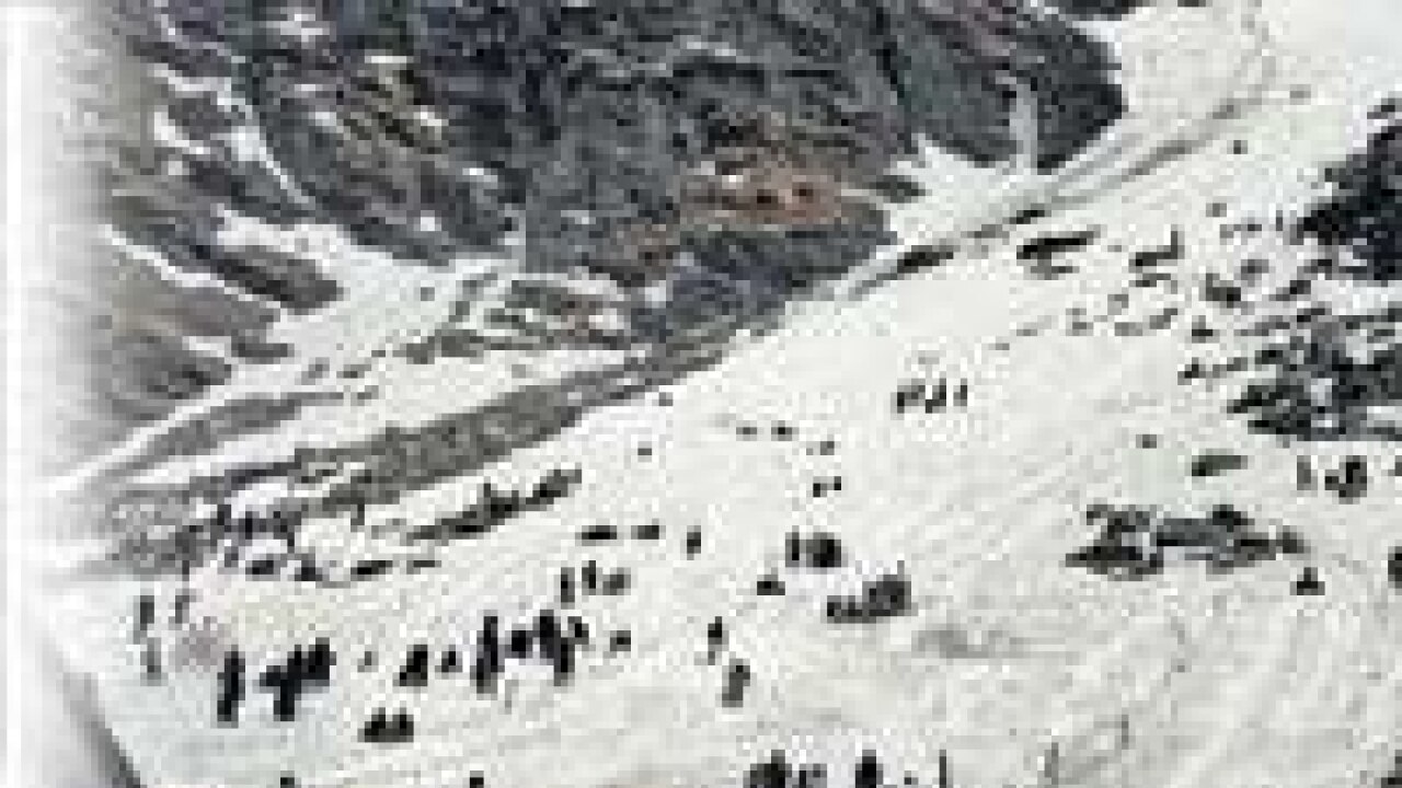 Snowboarding in Manali