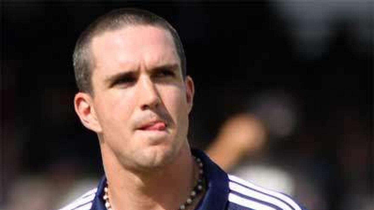 Pietersen almost gave up cricket for surfing, says Notts coach