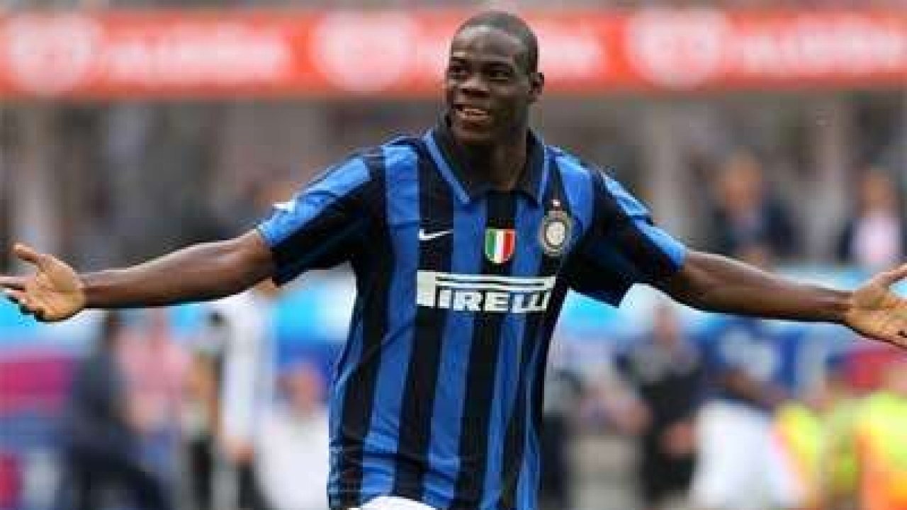 Inter Milan's Mario Balotelli has crowd provocation fine cut