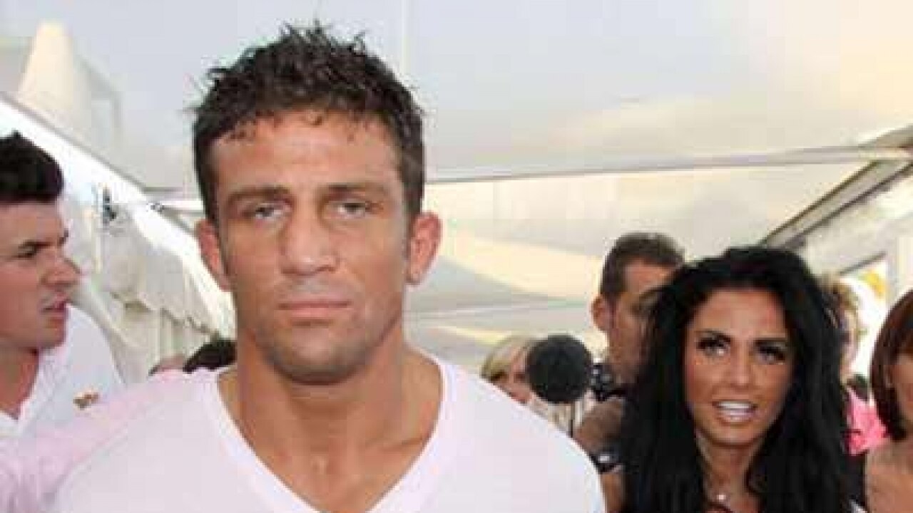 Alex Reid, wife Jordan looking for venue to hold UK wedding