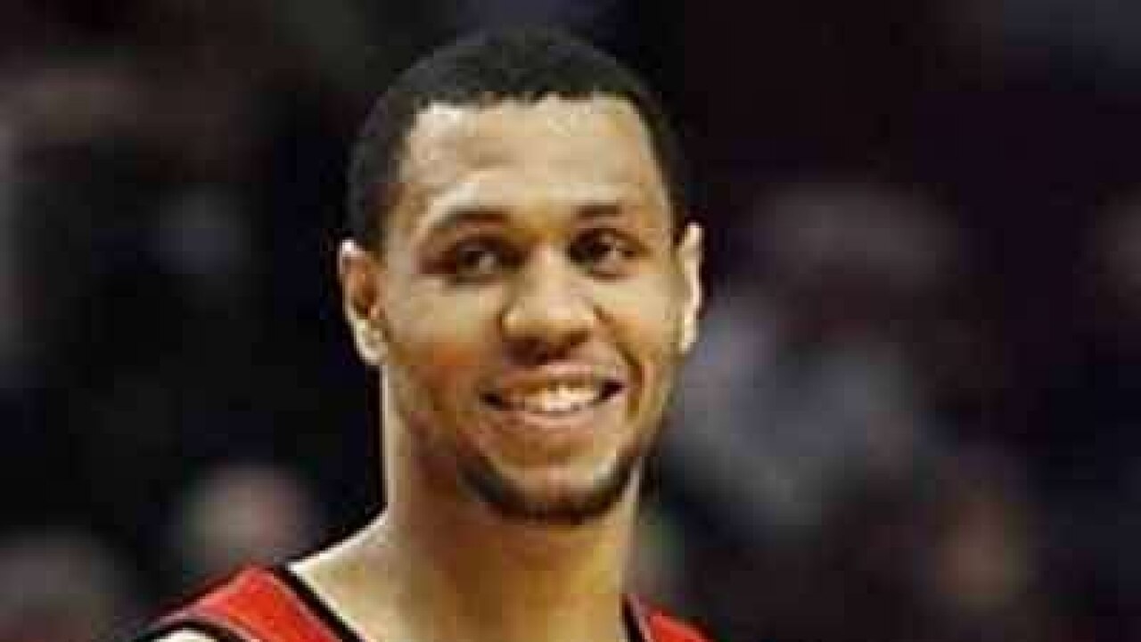 Portland's Trail Blazers Brandon Roy likely back within two weeks after ...