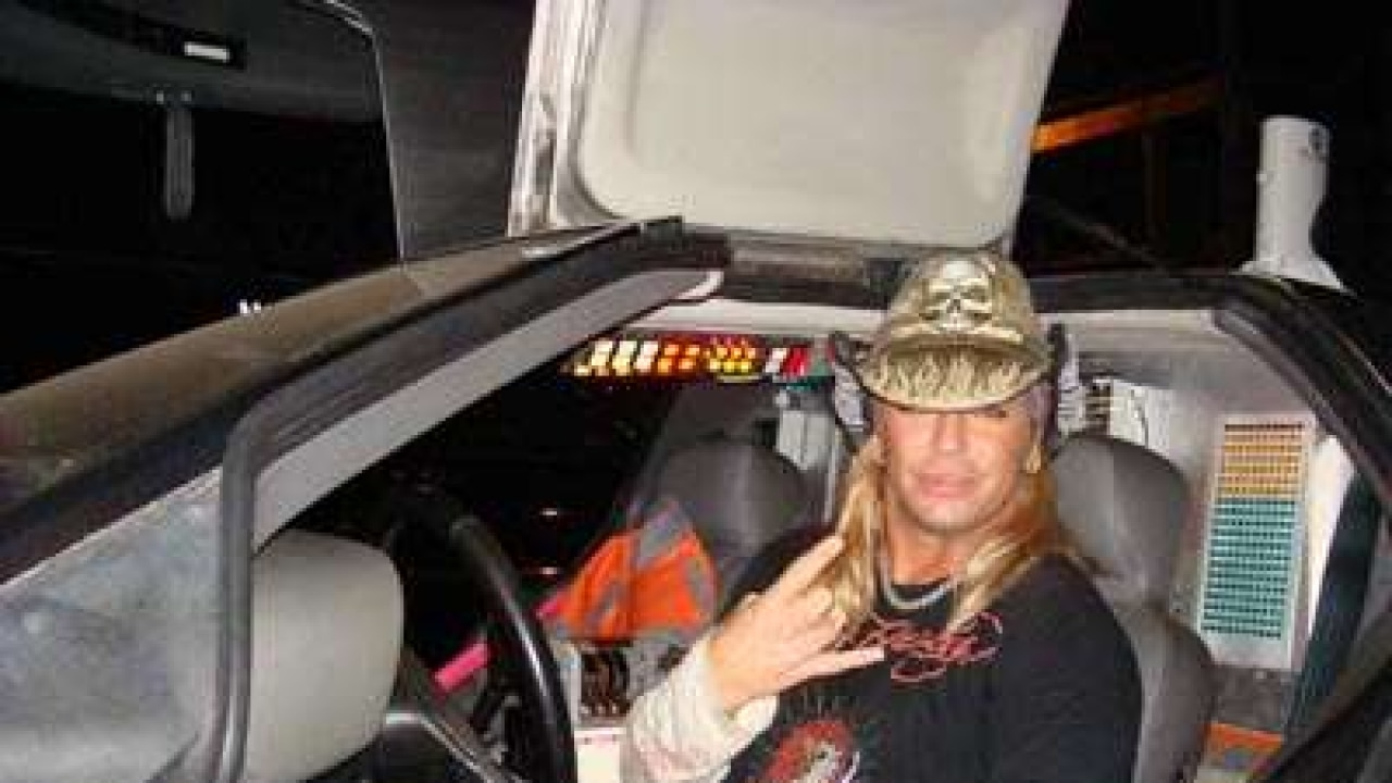 Ailing rocker Bret Michaels wins 'Celebrity Apprentice'