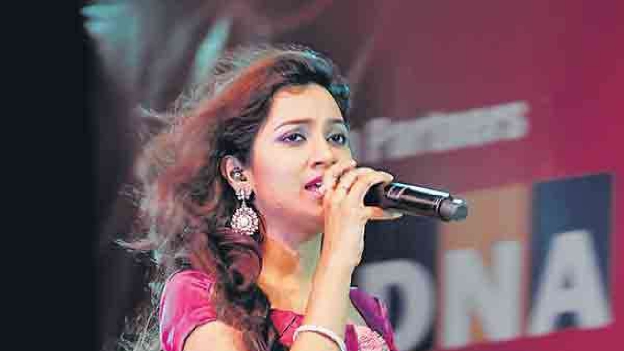 Shreya Ghoshal’s lilting voice enthralls Amdavadis