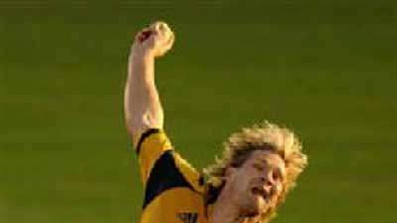 Shane Watson stops singing the blues