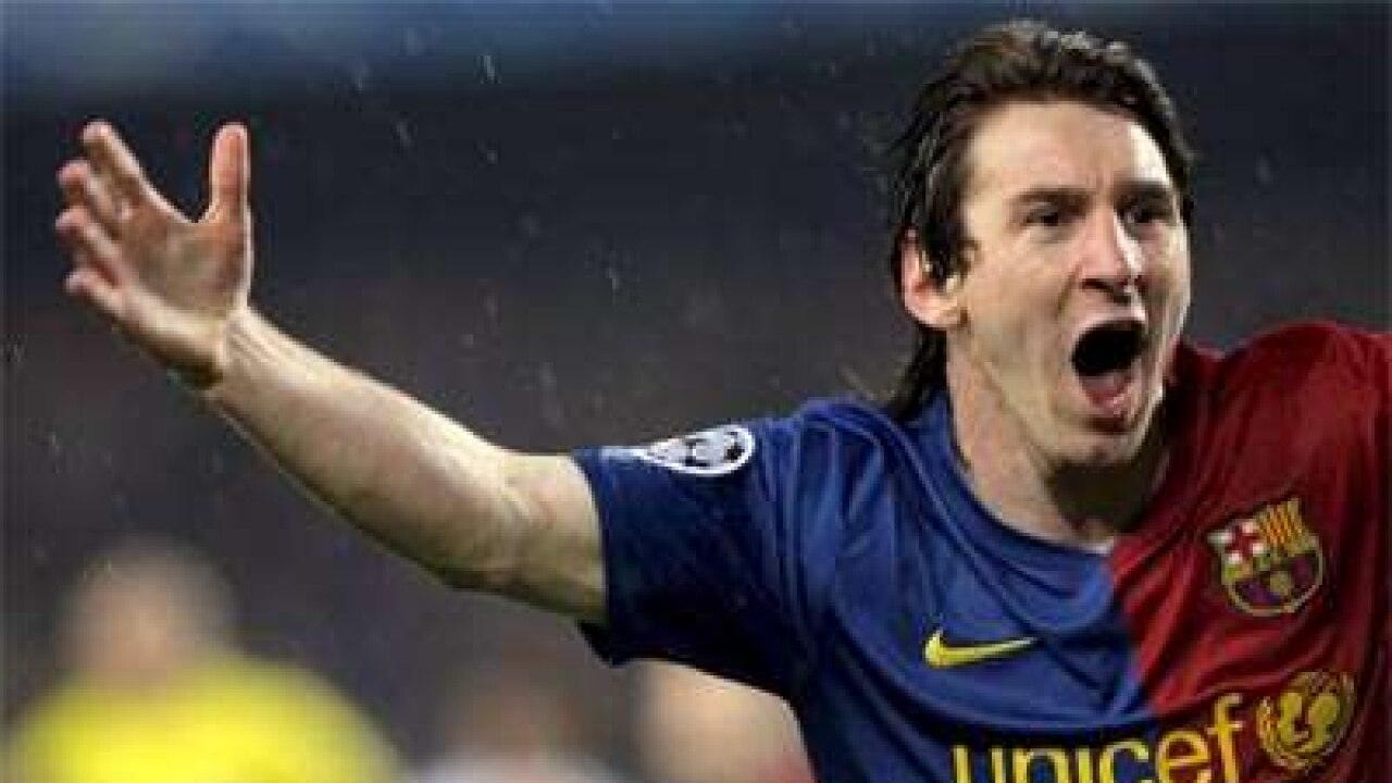 Lionel Messi invites Noel Gallagher to watch him play