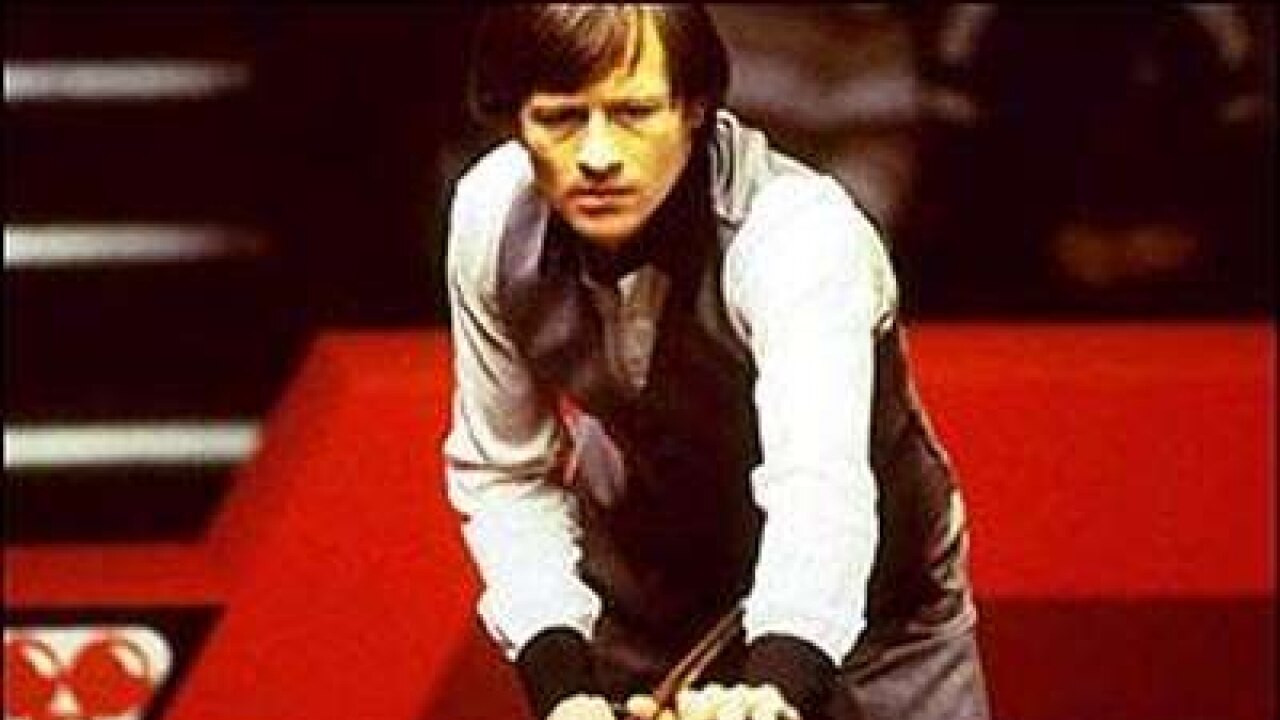 Former world snooker champion Alex Higgins dies: BBC