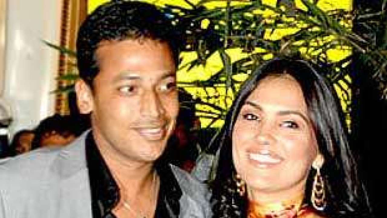 Mahesh Bhupati and Lara Dutta engaged