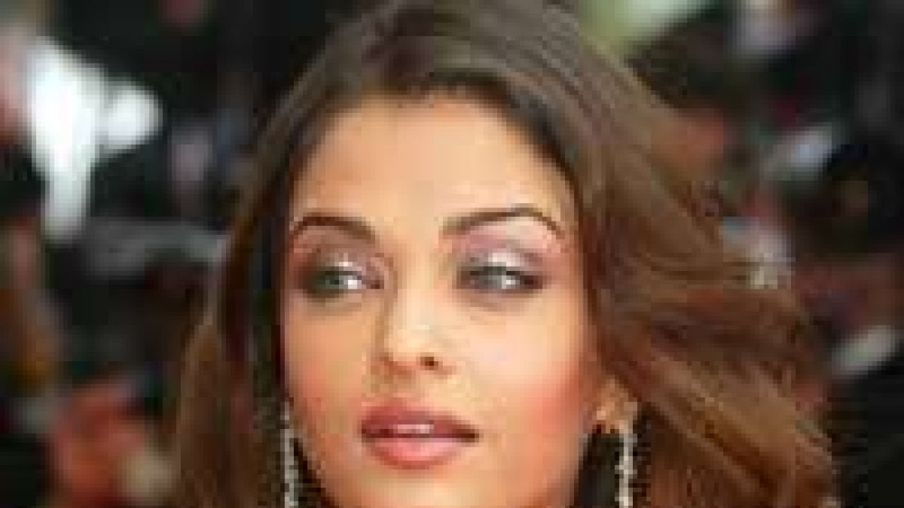 He is like Pa: Aishwarya Rai on co-star Rajinikanth