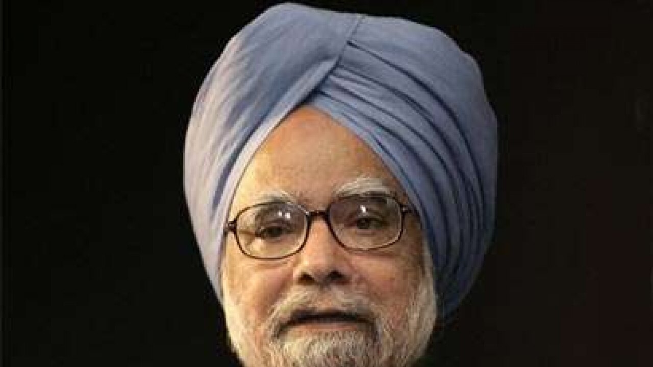 Reduce my burden, ICC president Sharad Pawar tells PM Manmohan Singh