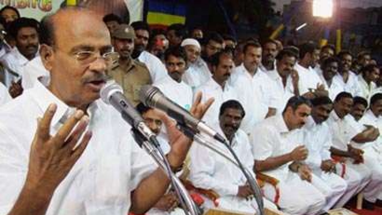 PMK founder meets Karunanidhi; first meeting in two years