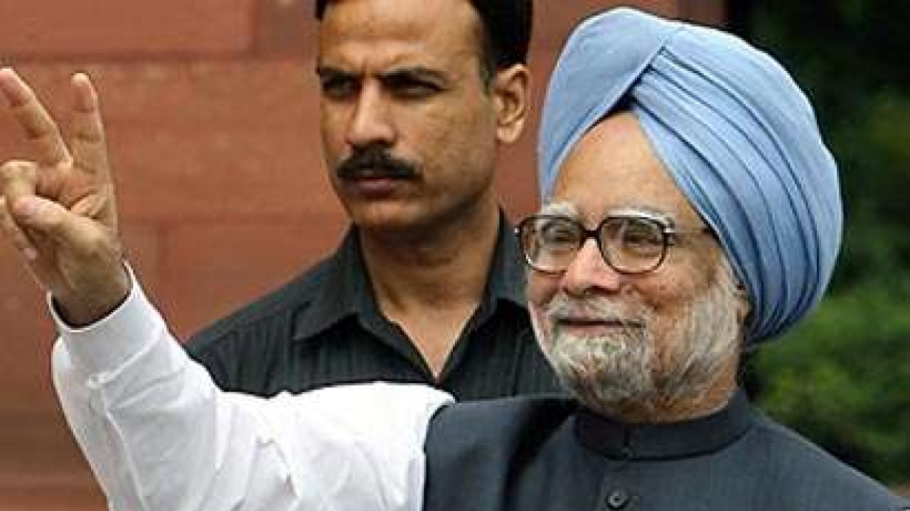 Manmohan Singh meets Chinese Communist Party Politburo member