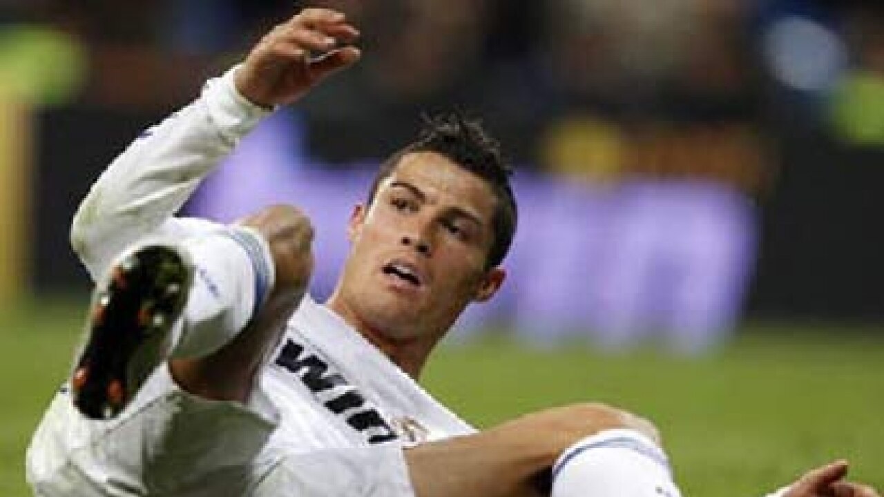 Cristiano Ronaldo aggravates muscle injury in derby win