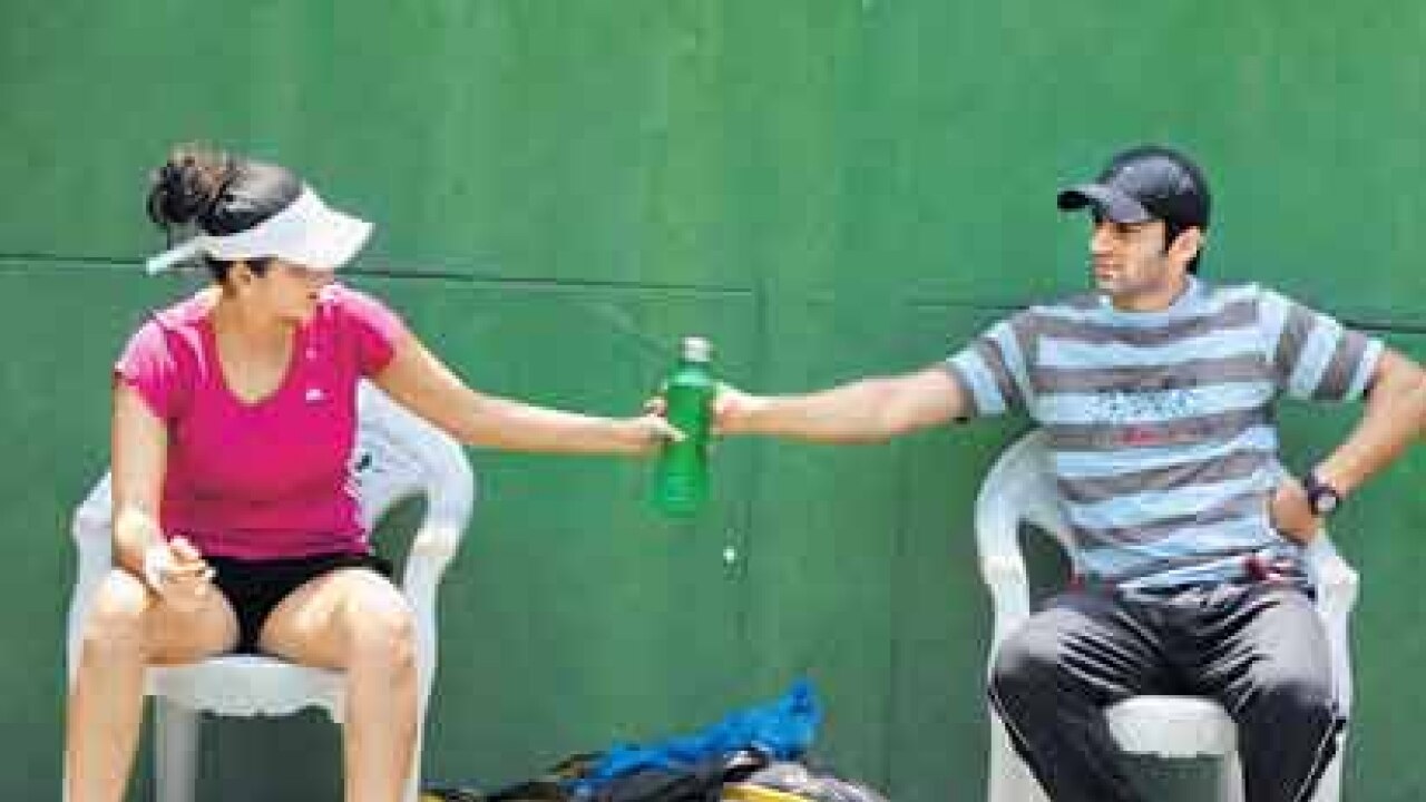 Chak de India, says Sania Mirza