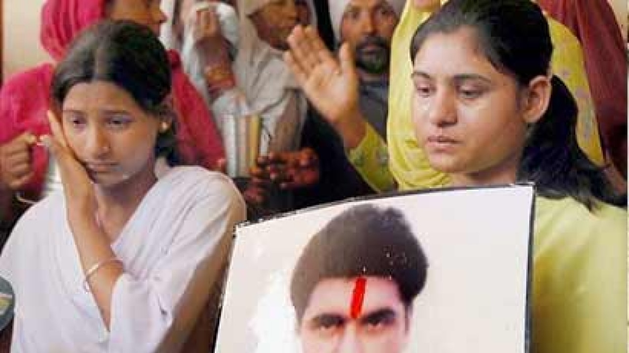 Release Sarabjit Singh on humanitarian grounds: India to Pakistan