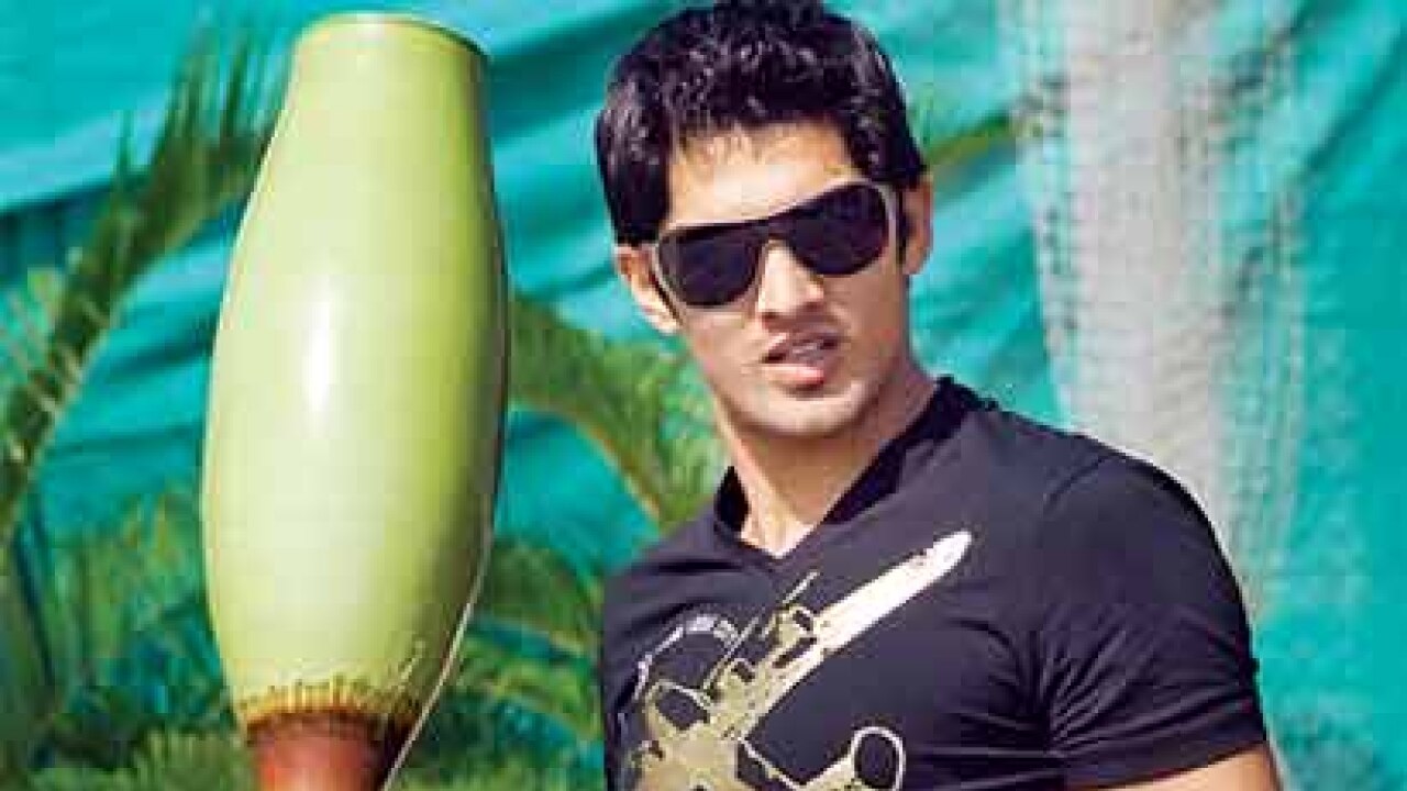 Boxer Vijender Singh sends a legal notice to model Susheel Jangira