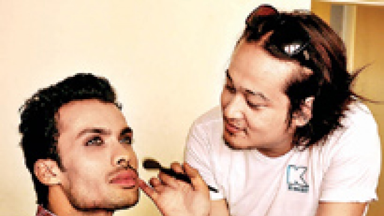 How to look like a real man…